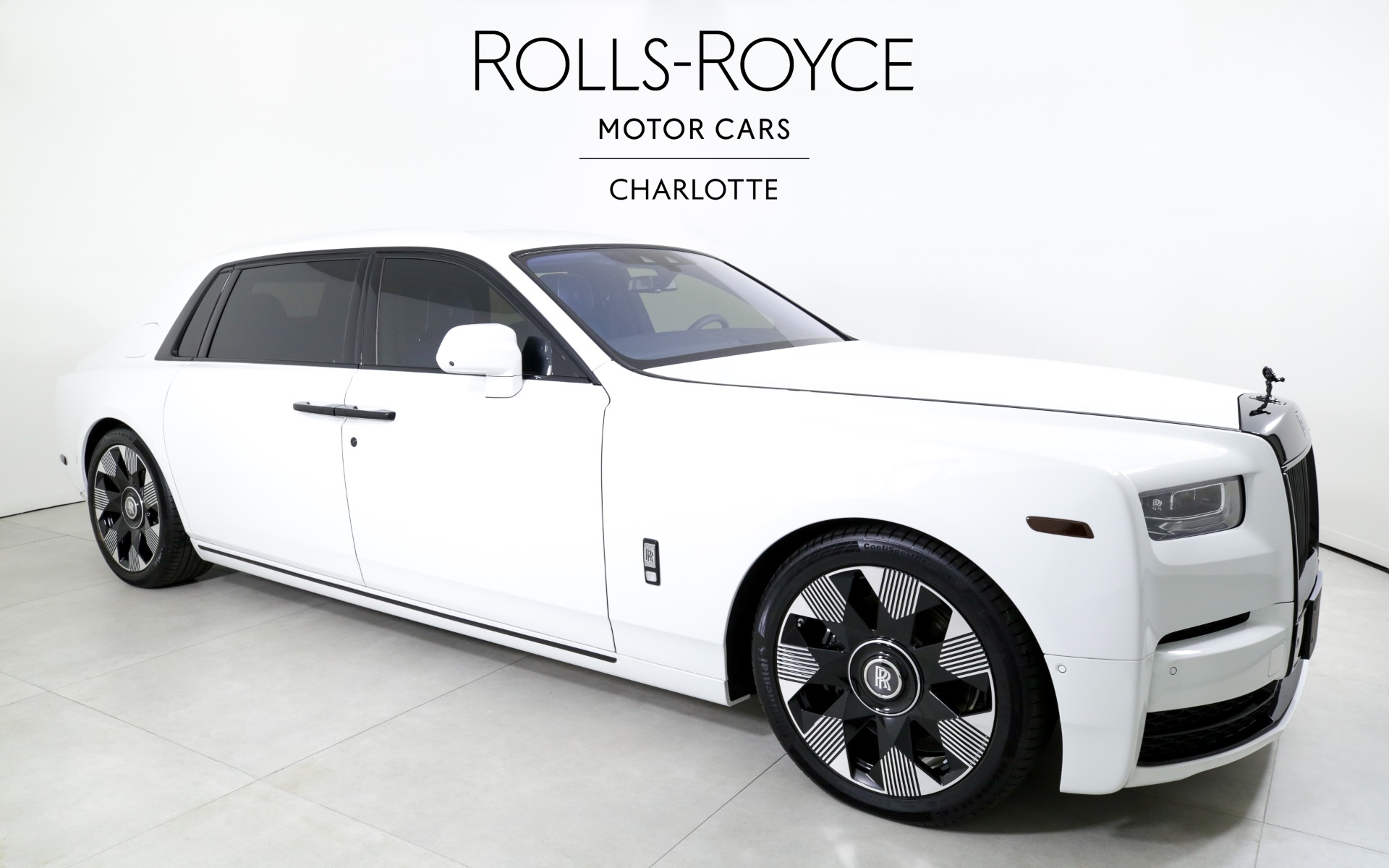Rolls Royce Fantasma 2024 Rolls Royce Ghost Follows In Phantom's
