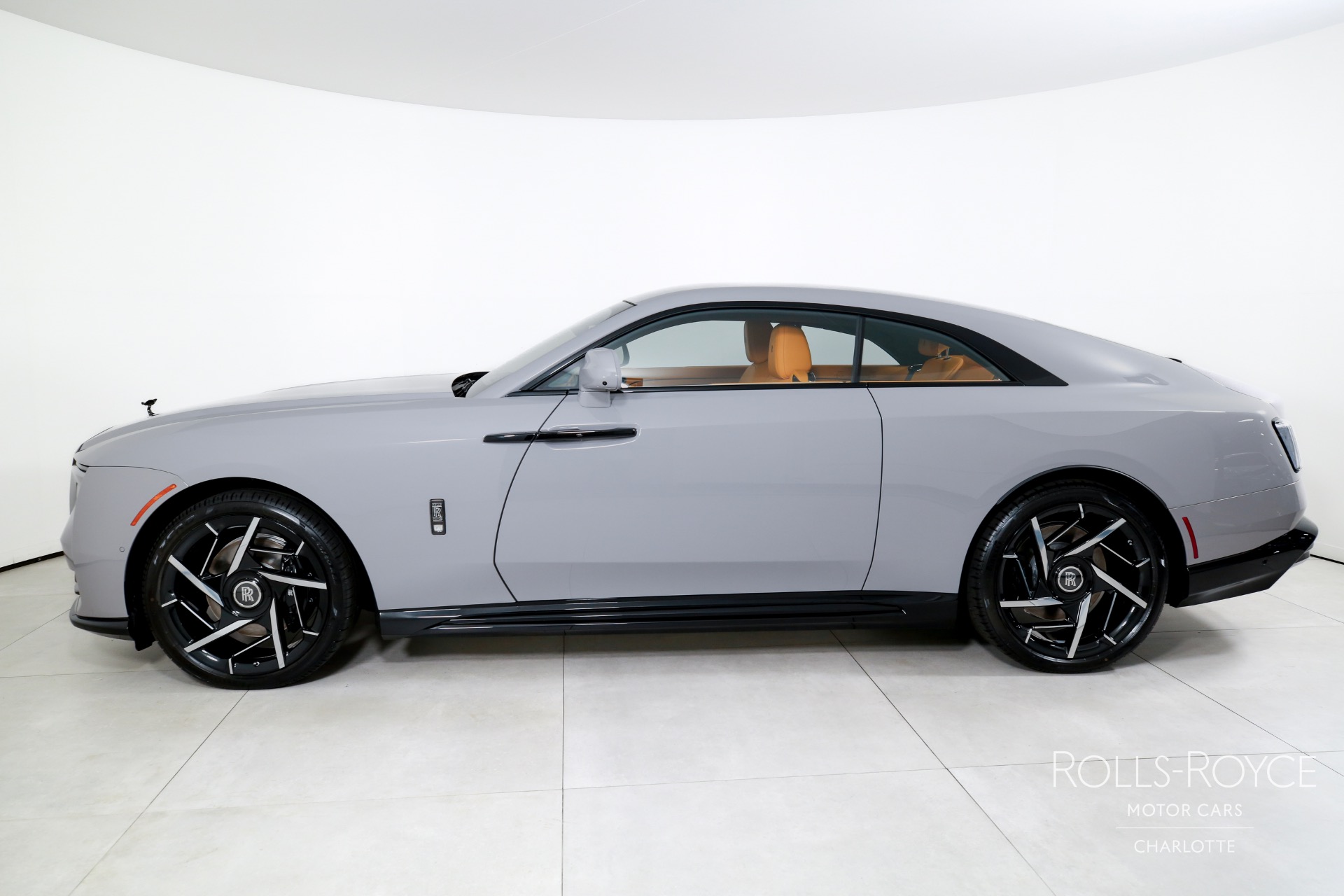 Get Behind the Wheel of a New Rolls-Royce Car | Rolls-Royce Motor Cars ...